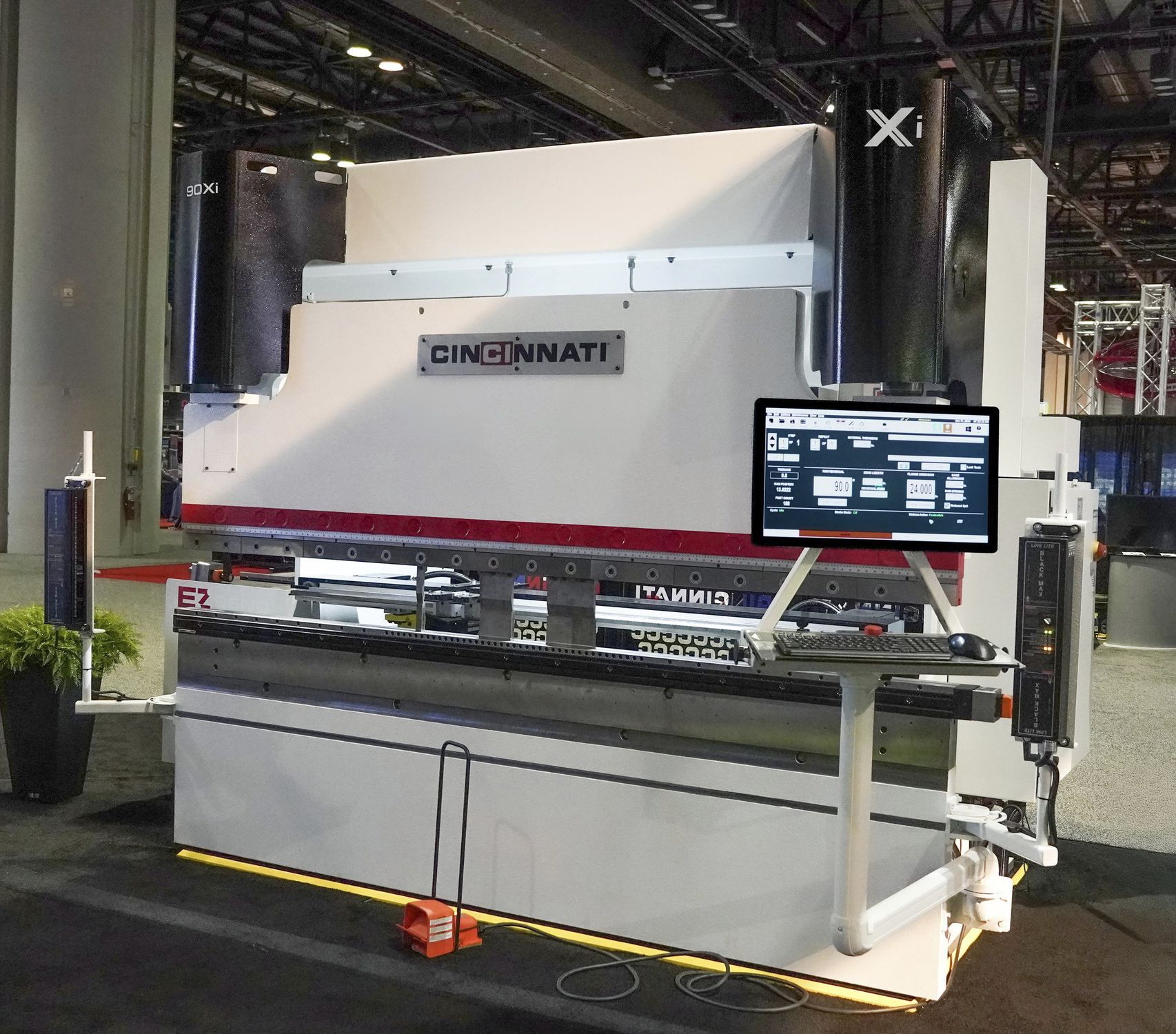 Hydraulic press brake - Xi - Cincinnati Incorporated - numerical ...