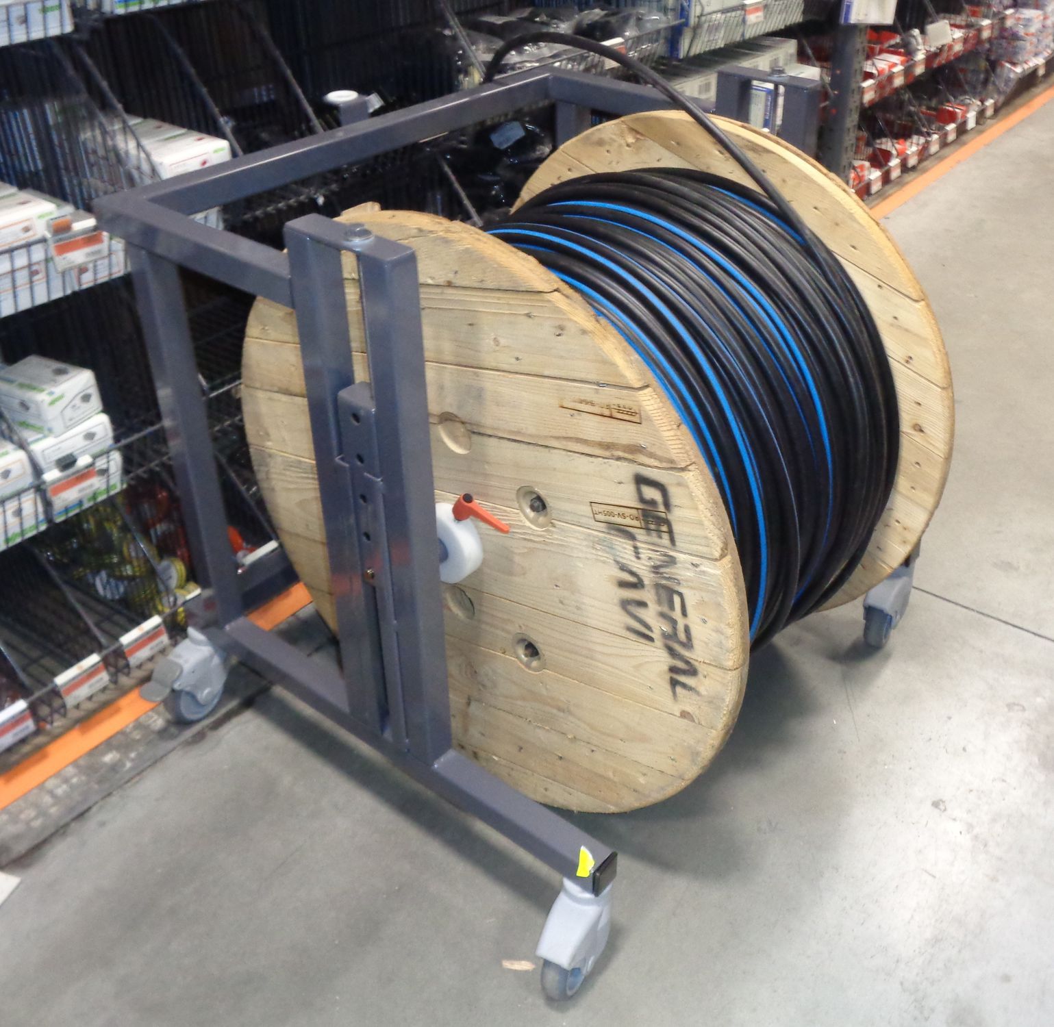 Cable drum lifter - SYSTEO INDUSTRIE S.A.S