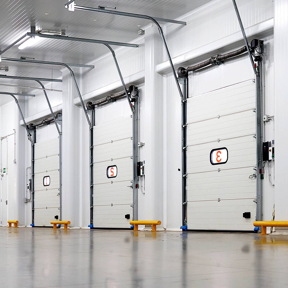 Sectional door - Infraca - for loading docks / industrial