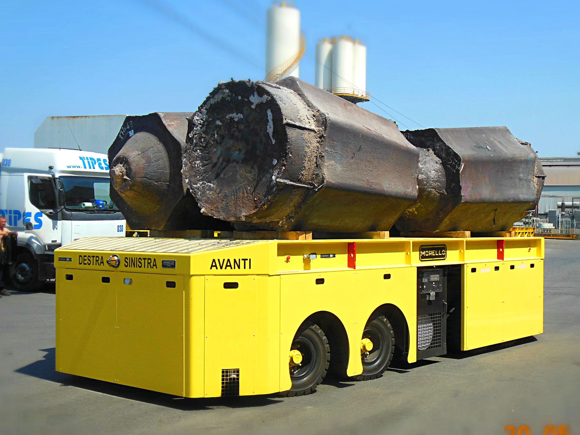 Electric self-propelled trailer - MORELLO GIOVANNI S.r.l. - 4-axle ...