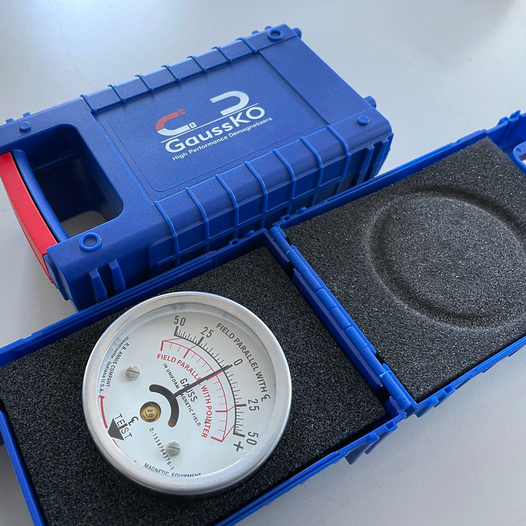 Portable gaussmeter - Gausstest - TemaFlux - hand-held / analog