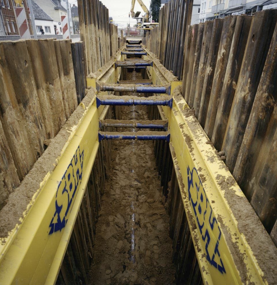 Trench shoring system - 400 - SBH Tiefbautechnik