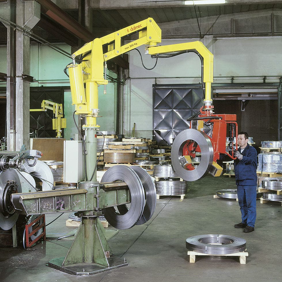 Roll manipulator - DALMEC - pneumatic / with lifting magnet / for ...