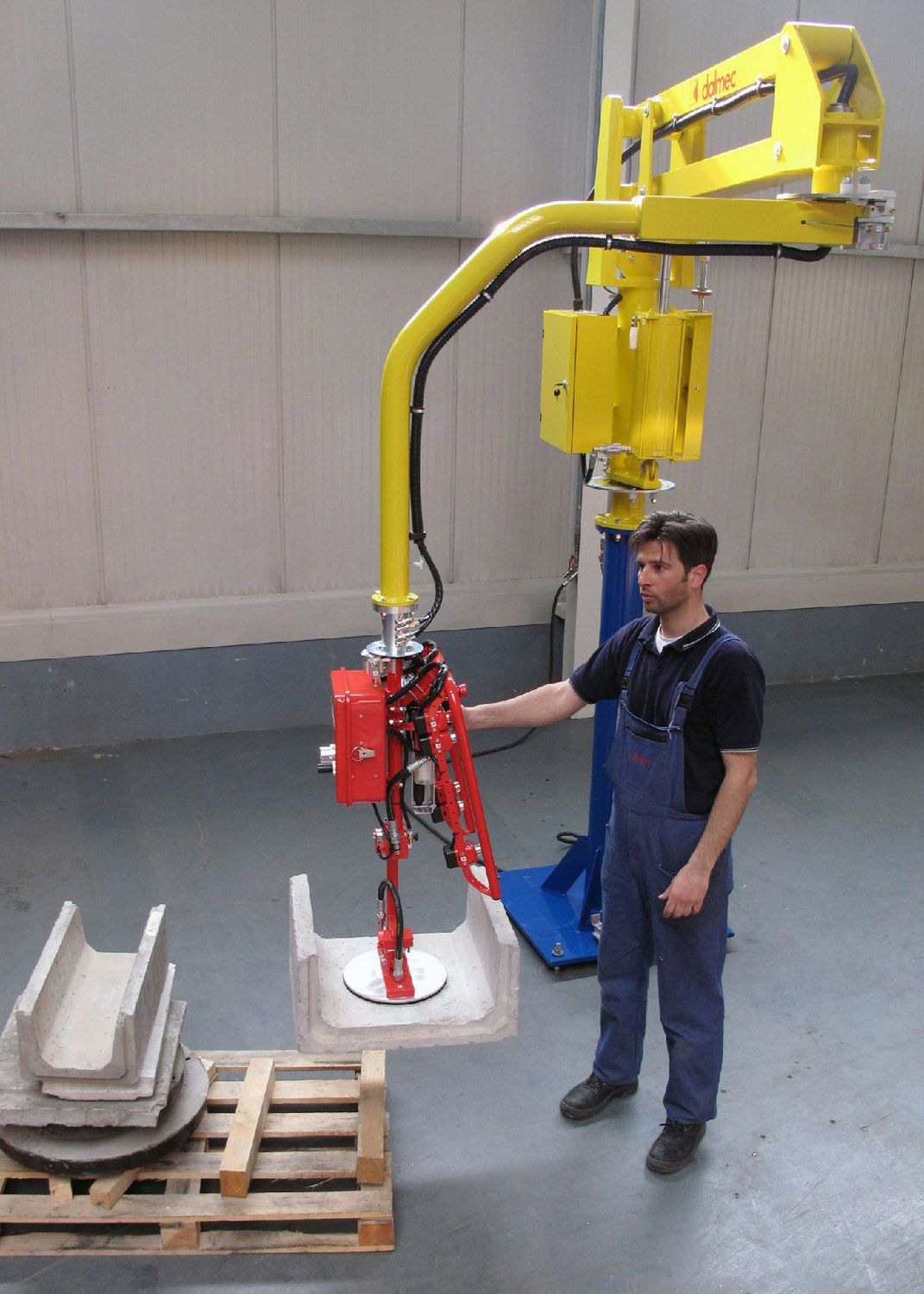 Pneumatic manipulator - DALMEC - with suction cup / for building ...