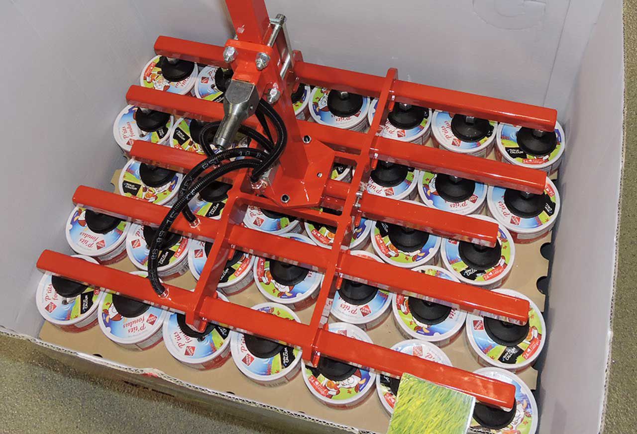 Cheese manipulator - DALMEC - pneumatic / with suction cup / handling