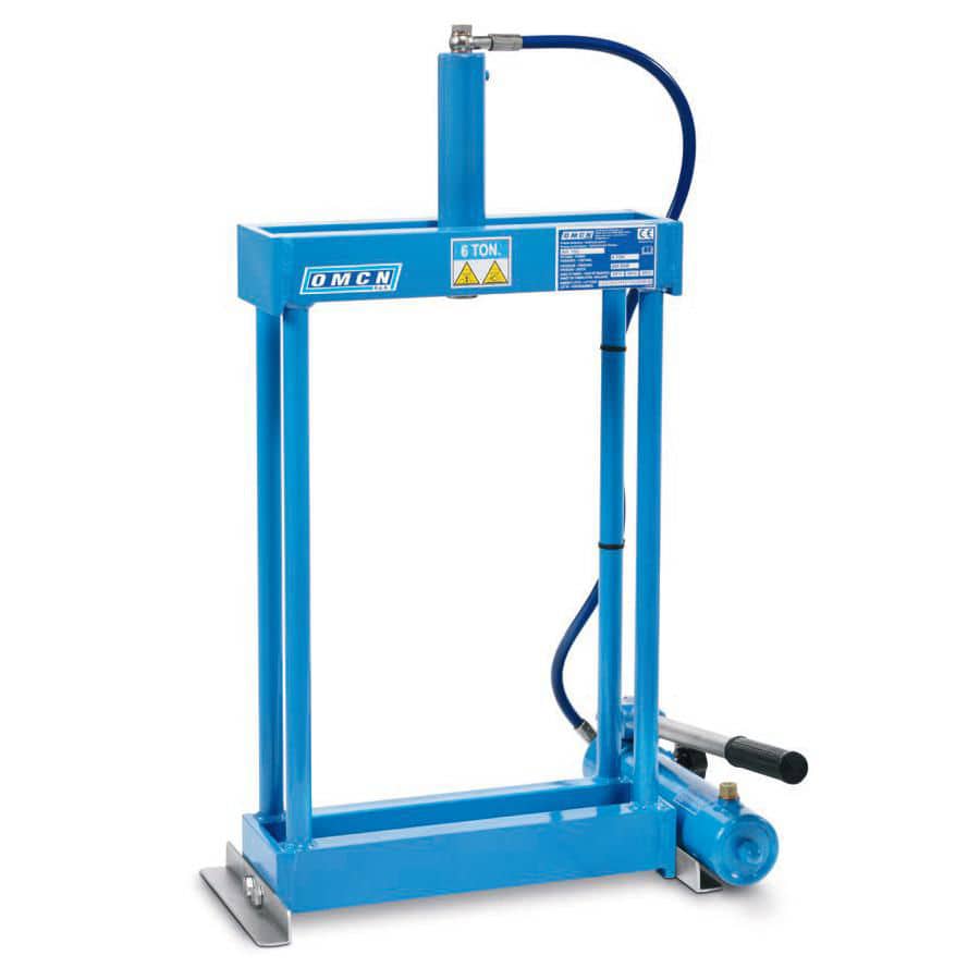 Hydraulic press - 15 series - OMCN SOLLEVAMENTO - punching / for steel ...