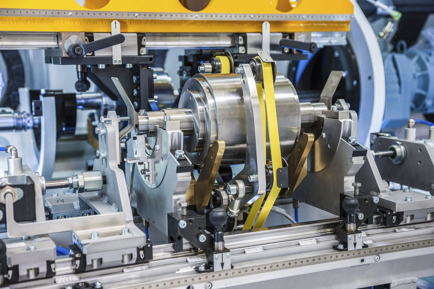 Horizontal balancing machine - eTENO - SCHENCK RoTec GmbH - dynamic ...