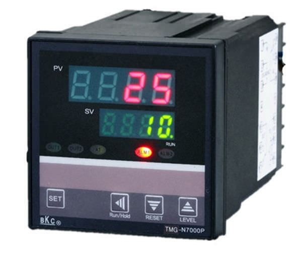 Digital temperature controller - CE, max. 96x96x110 mm, 100 - 240 V ...
