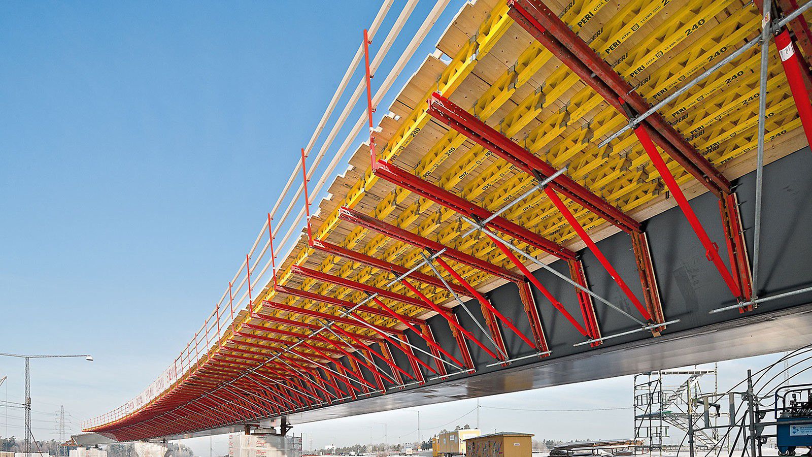 Bridge span formwork - VARIOKIT VCB - PERI