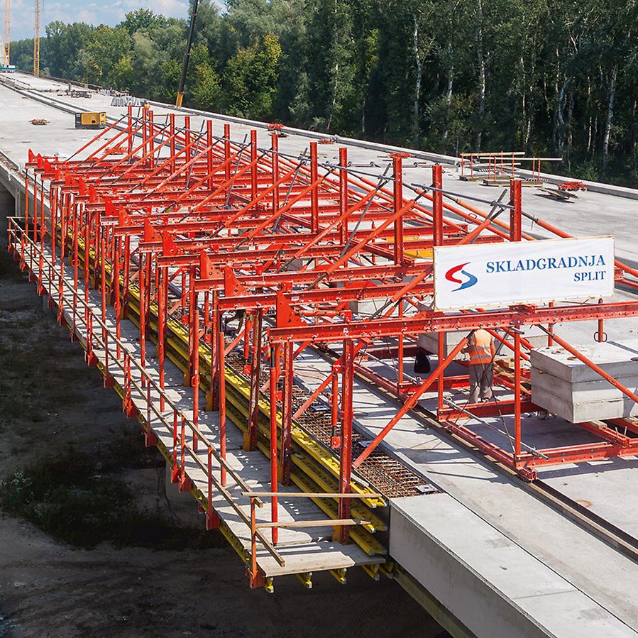 Modular formwork - VARIOKIT VGW - PERI - bridge span