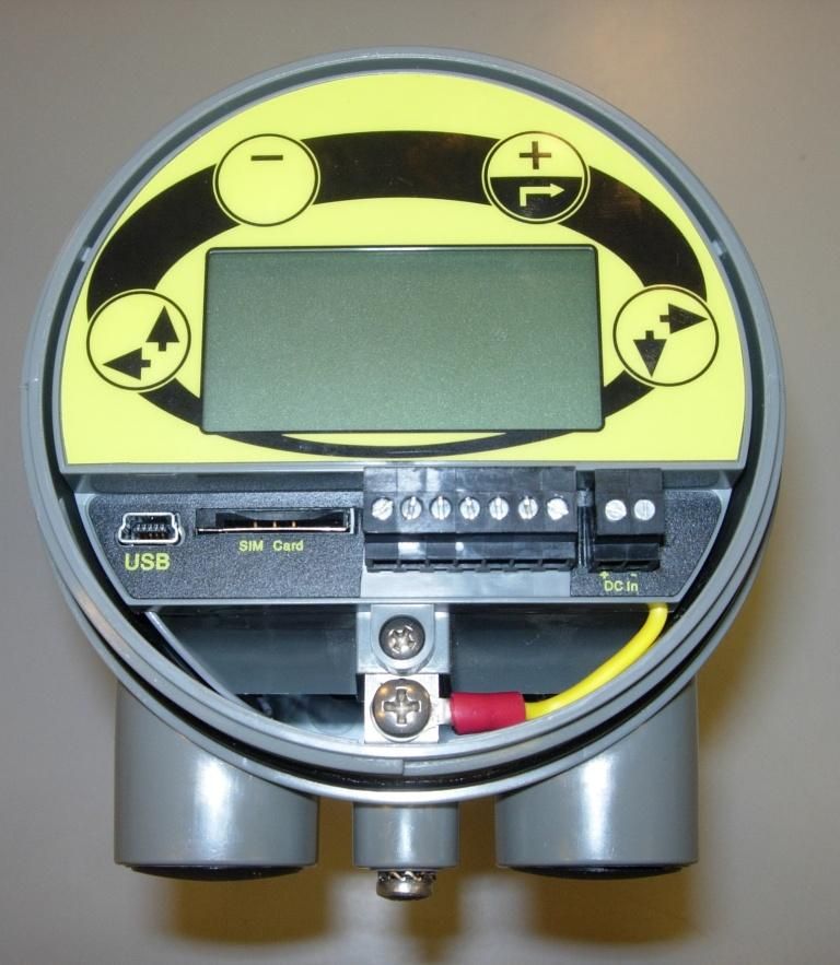 Ultrasonic level alarm - 0.15 - 8.00 m, GSM, GPRS - Solidat Applied ...