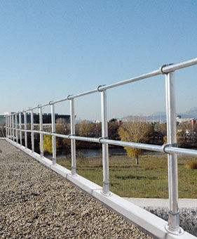 Folding guardrail - VersiRail® - MSA - aluminum / for metal roofs