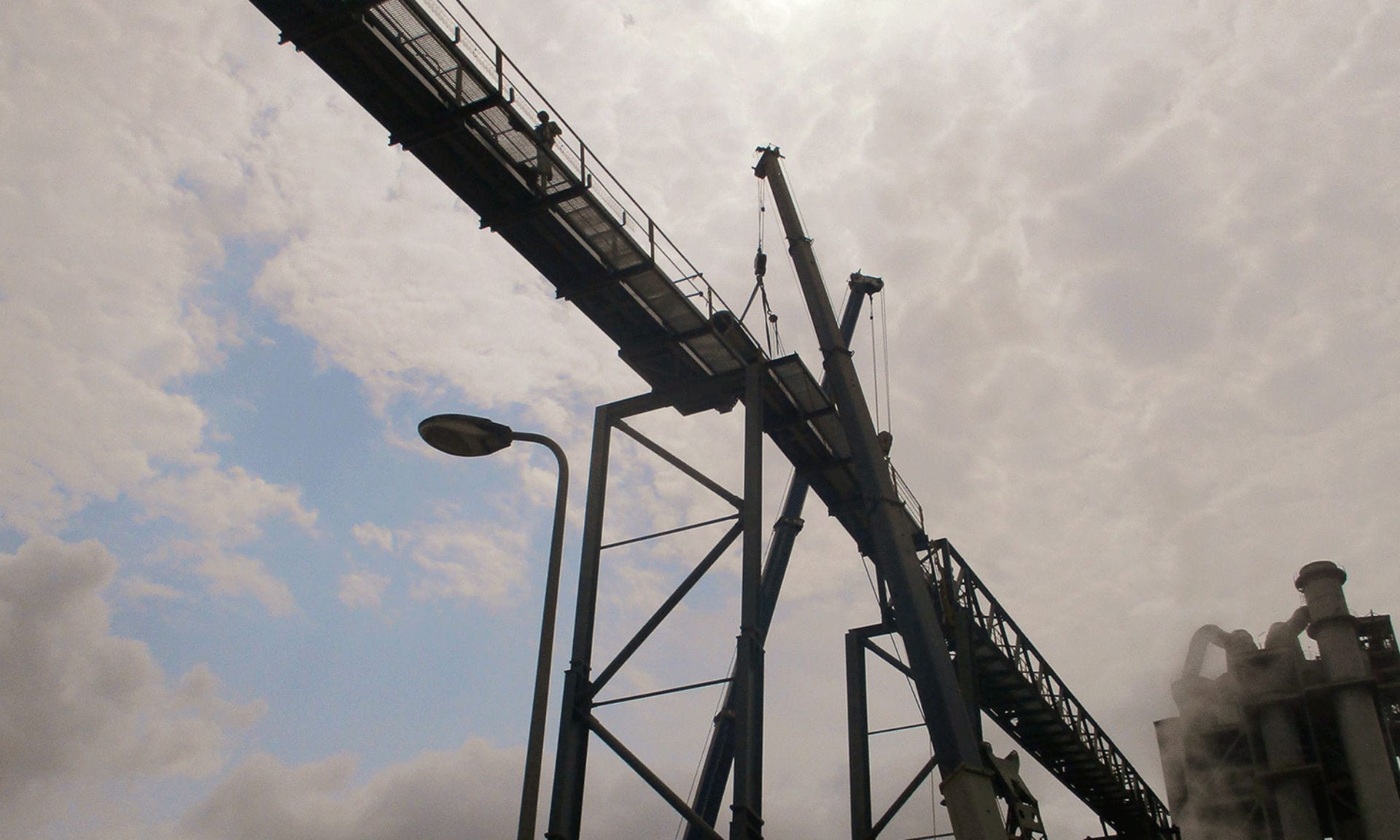 Belt conveyor - PipeCon® - westeria - roller / air / tubular