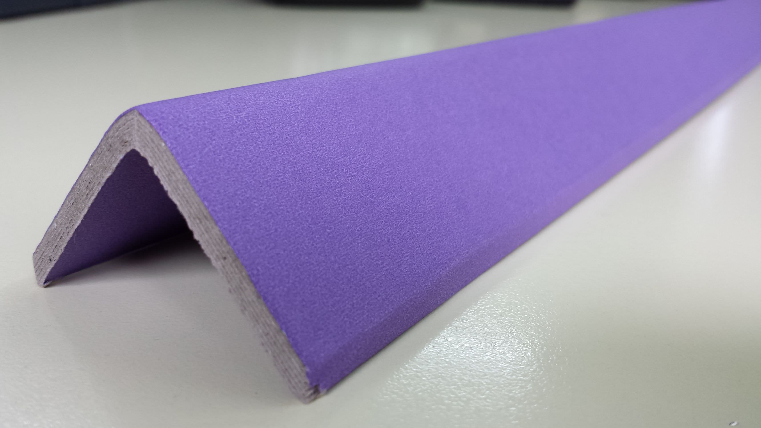 Customizable protection corner - Eredi Caimi S.r.l. - cardboard