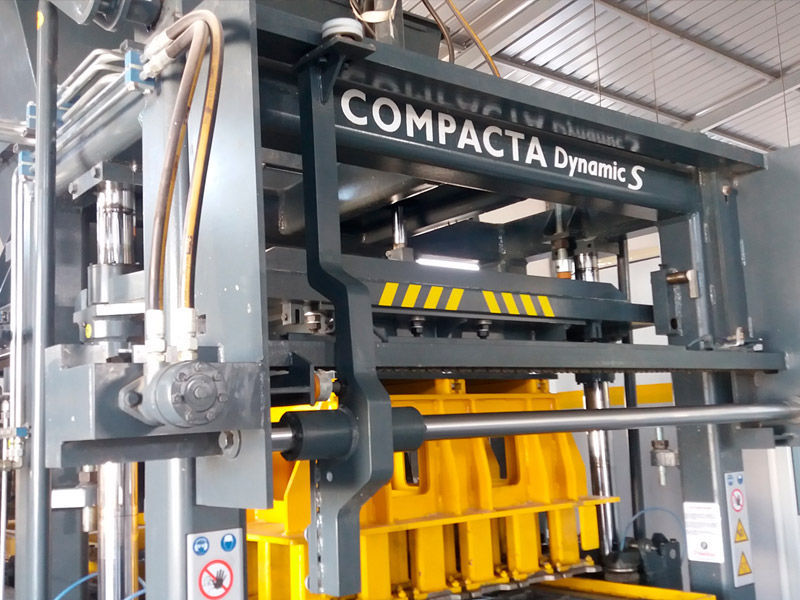 Concrete block making machine - Compacta Dynamic S - prensoland ...
