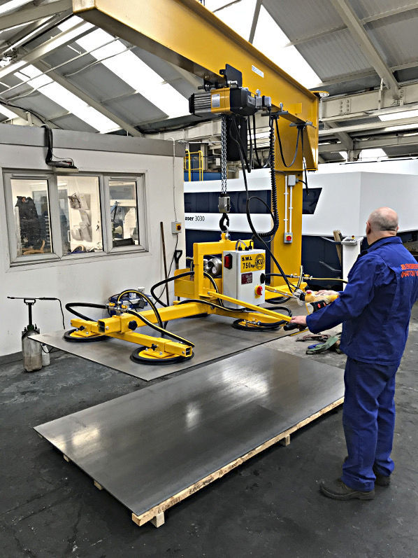 Stainless steel sheet vacuum lifting device - Kilner Vacuumation