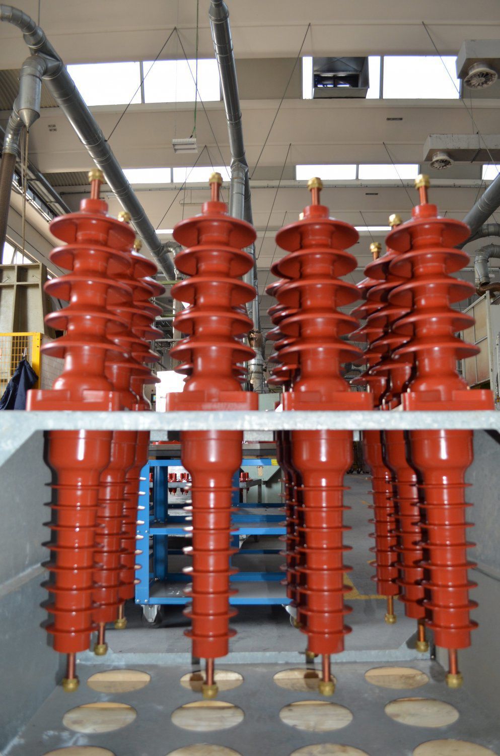 Insulation bushing - PSE-PSL - Veneta Isolatori - flange / epoxy resin ...