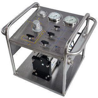 Piston pressure booster - Wingoil - CO2 / oil-free / two-stage