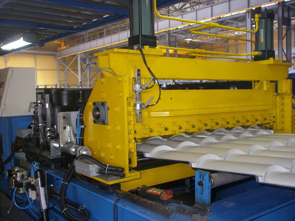 Thin-walled profile roll forming machine - KINDUS - for roof panels / PLC-controlled / with cutting