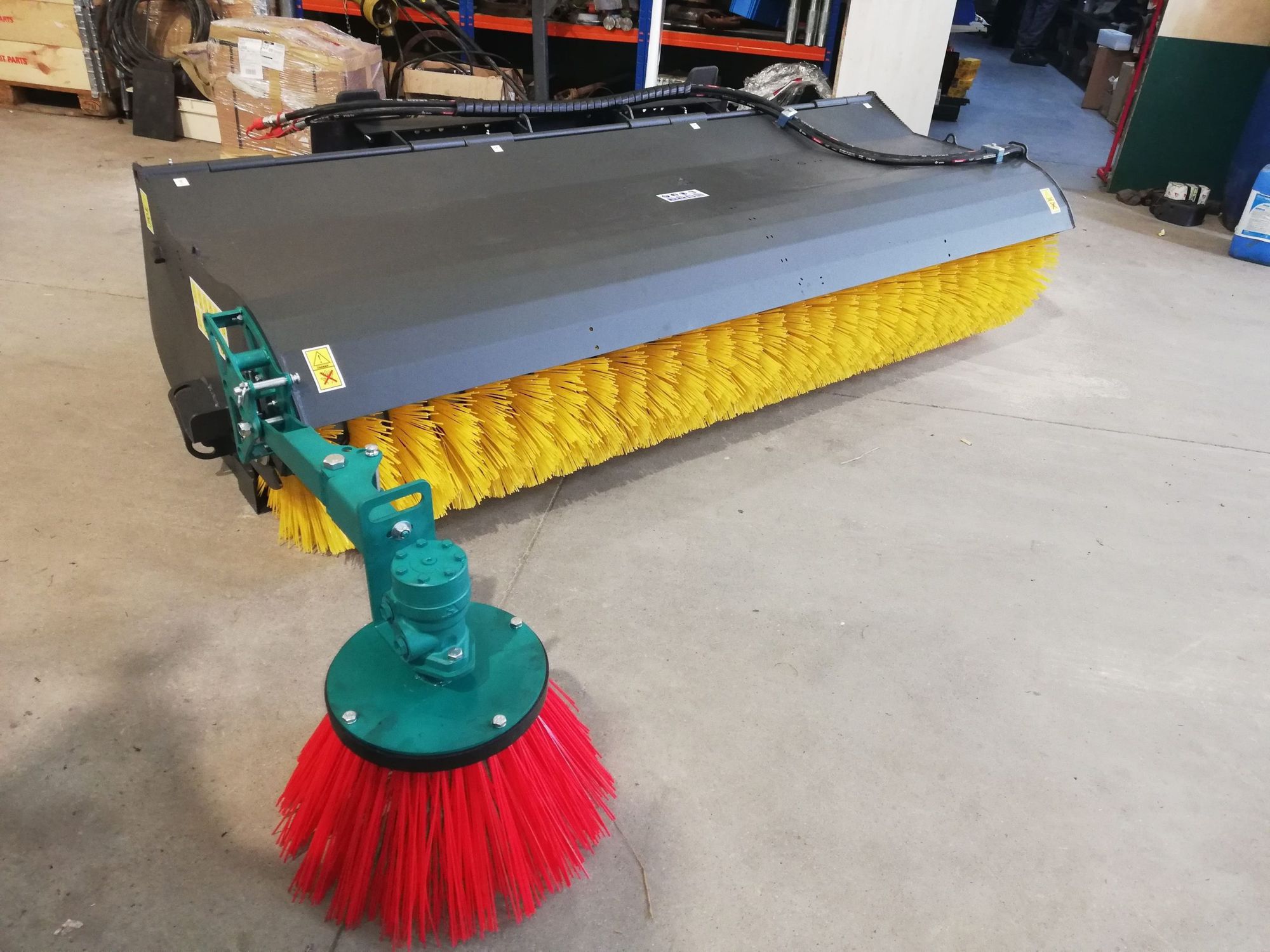 Loader sweeper - CEPILLOS SACEMA - hydraulic / outdoor
