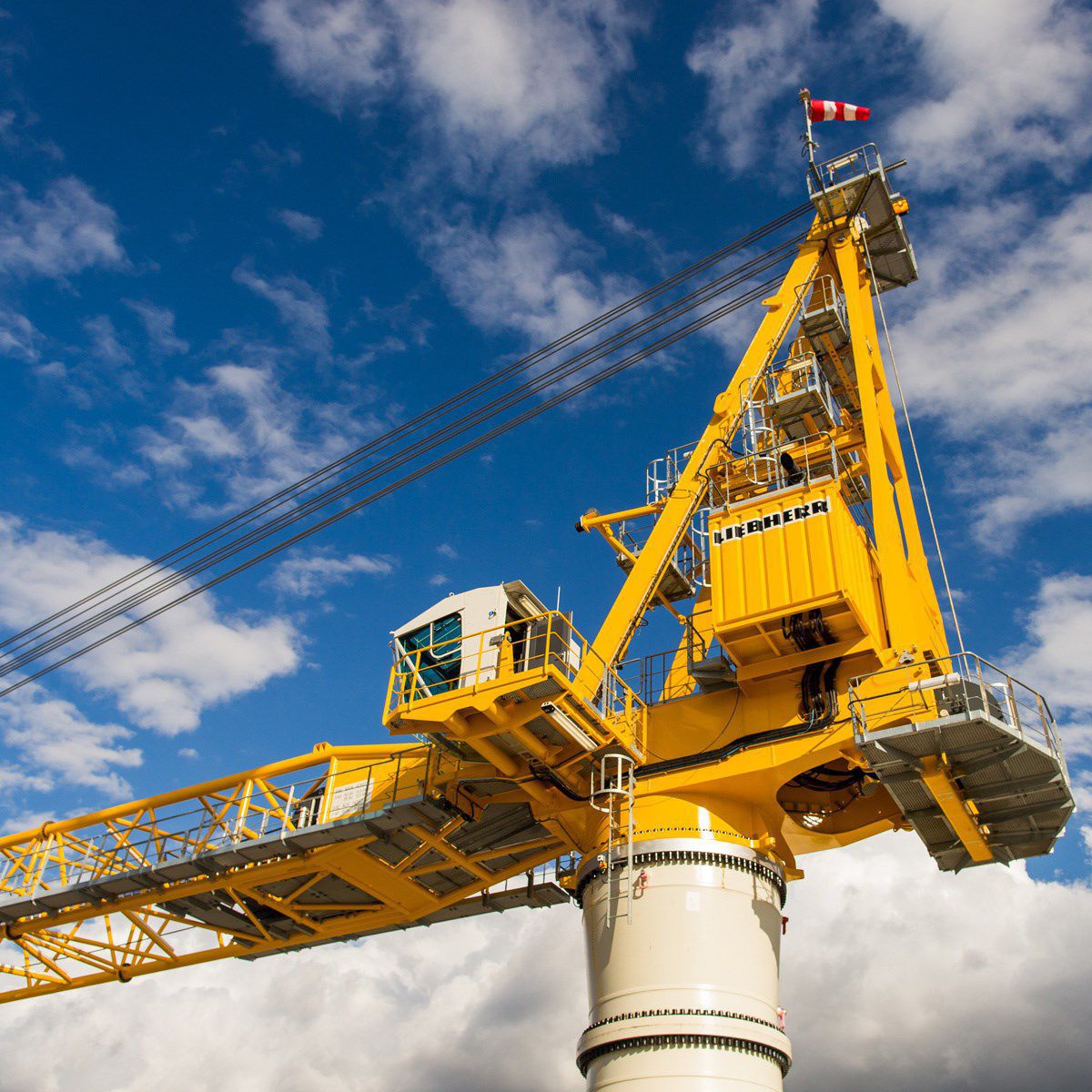 Crane for offshore applications - BOS 4200 - Liebherr Cranes - fixed ...