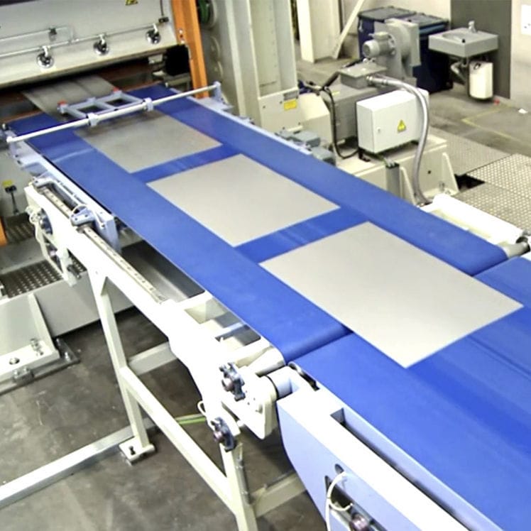 Sheet metal cut-to-length cutting line - ARKU Maschinenbau GmbH - for ...