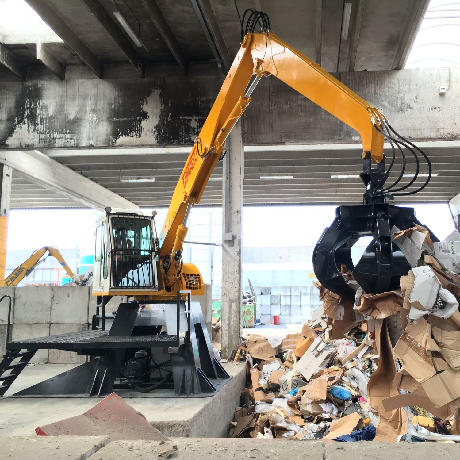 Stationary material handler - GF 75.105/80.105 - OFFICINA MECCANICA F ...