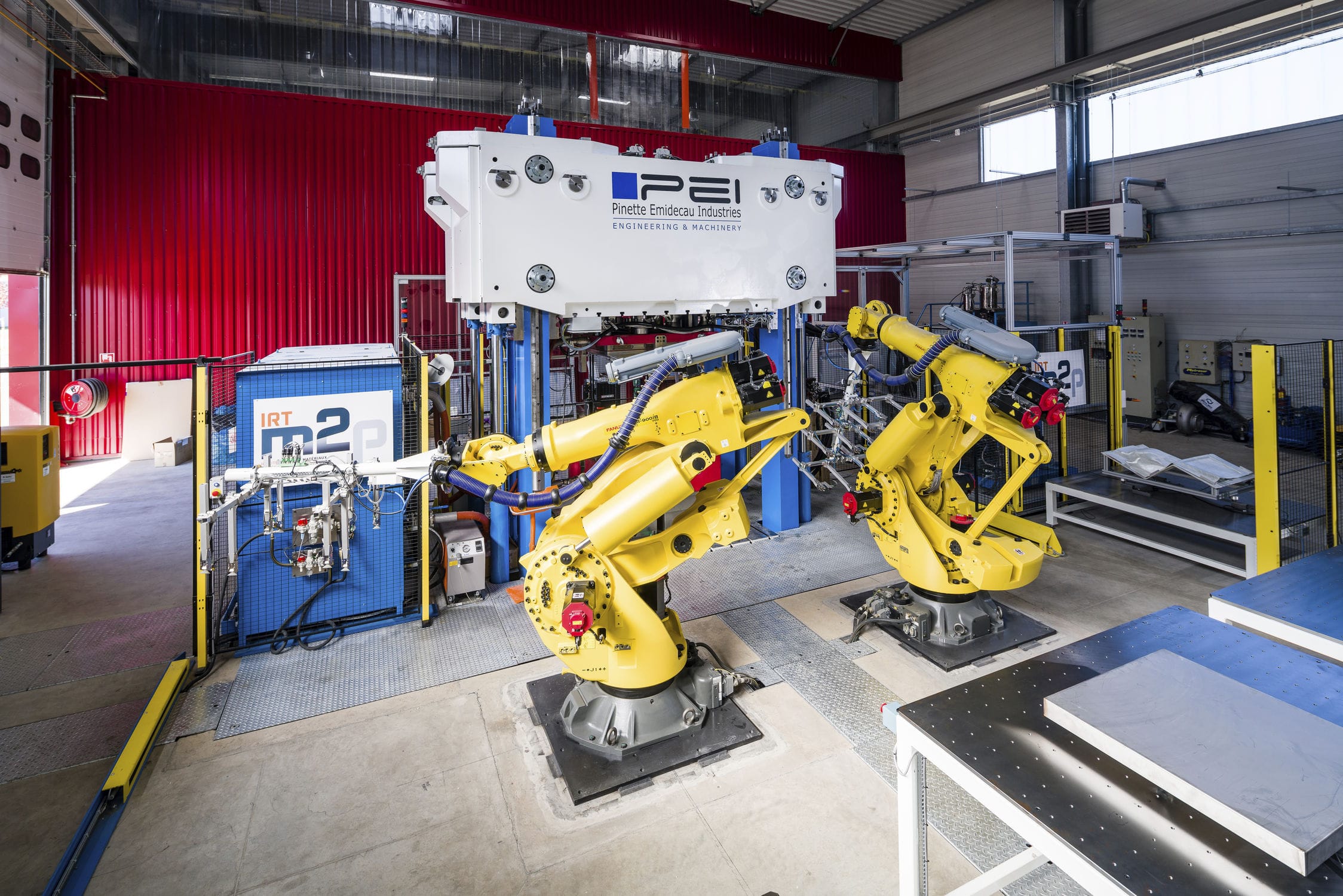 RTM resin transfer molding unit - PINETTE EMIDECAU INDUSTRIES