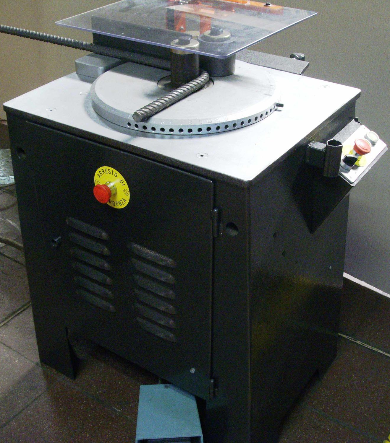 Electric bending machine - TP 22/25 - Oscam - concrete reinforcement ...