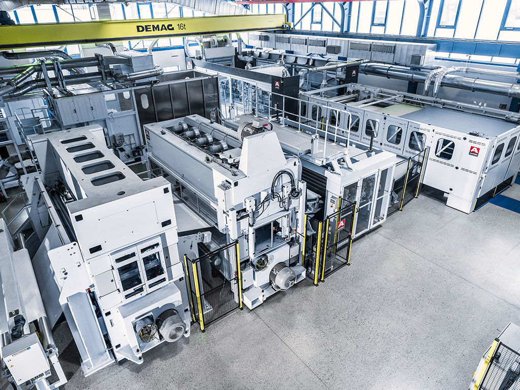 Automatic punching line - AUTEFA SOLUTIONS - hydraulic / web