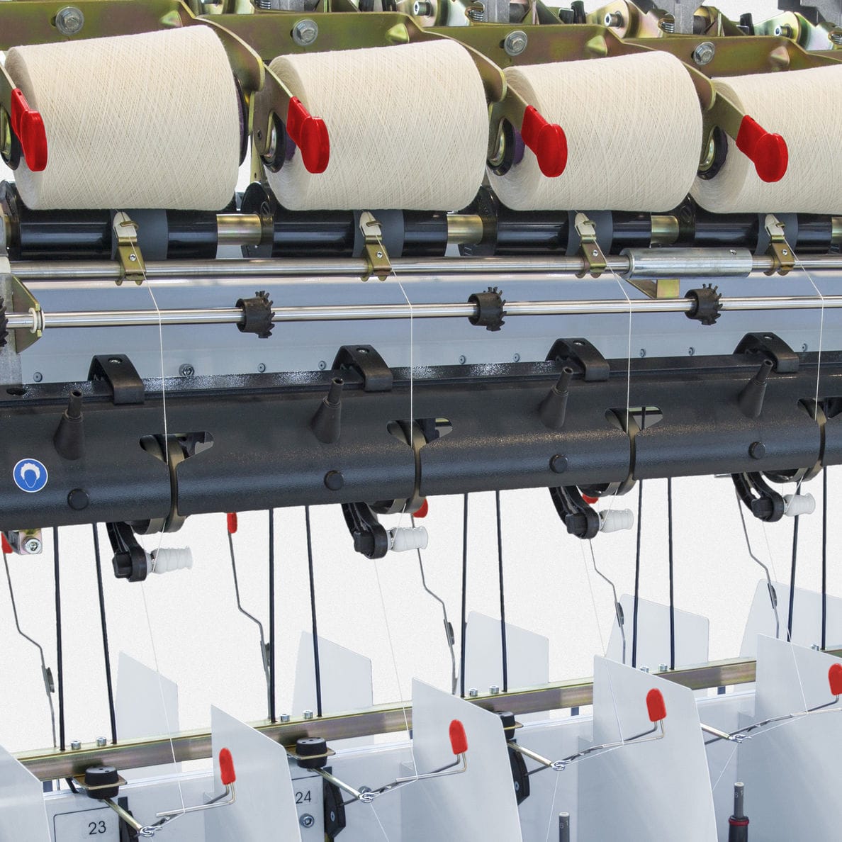 Automatic twisting machine - FusionTwister - SAURER SCHLAFHORST - yarn