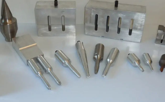 Welding sonotrode - SONOMAX ULTRASONIC - titanium / aluminum / 20 kHz