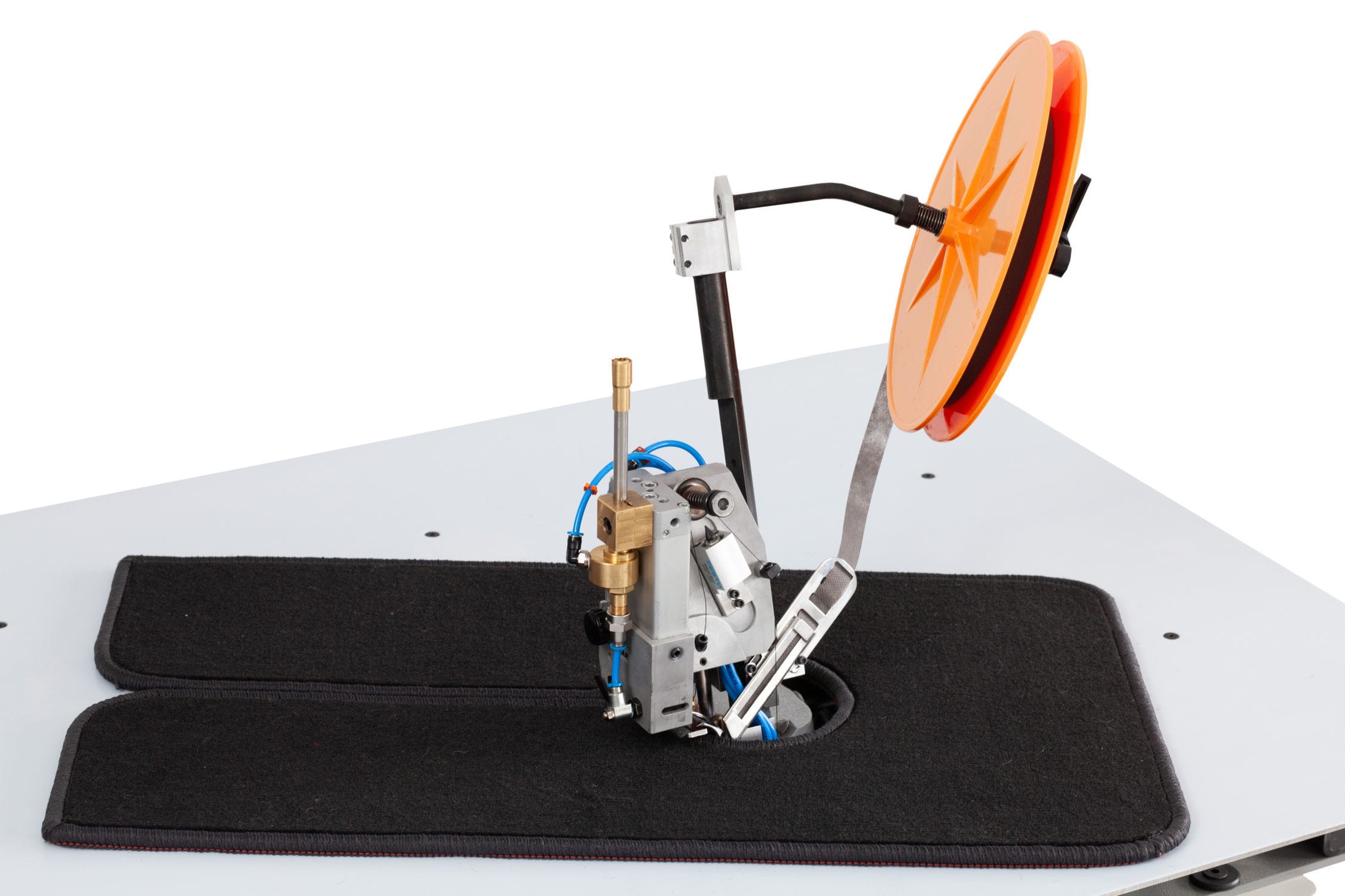 Single-needle carpet overedging machine - TITAN 2500AHC - Vandewiele ...