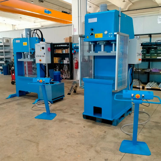 Hydraulic press - PST 70 A - SICMI - stamping / for molding / C-frame