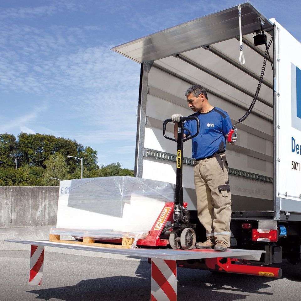 Standard lift gate - MBB C 750 L - Palfinger - for trucks / vehicle