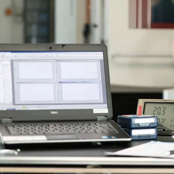 Interface software - SPEKTRA Schwingungstechnik und Akustik GmbH ...