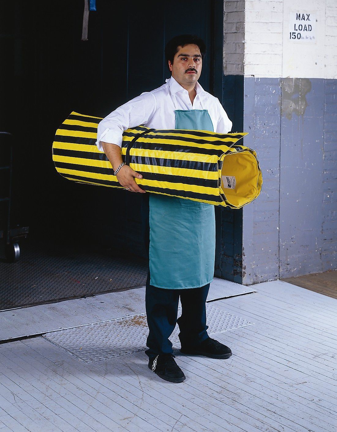 Free-standing welding screen - Singer Safety Company - lightweight ...