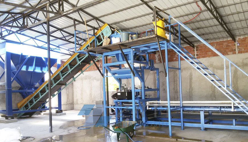 Decorative paverstone making machine - ZIM ENGINEERING - automatic