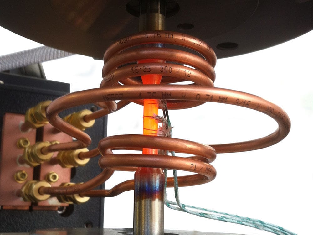 Fatigue testing machine - TMF - Instron - materials / thermomechanical ...