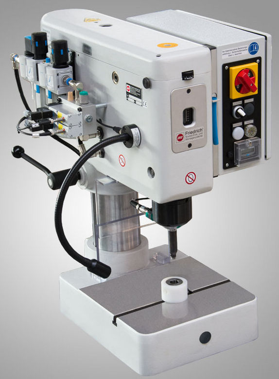 Pneumatic riveting machine - N200 - D. Friedrich