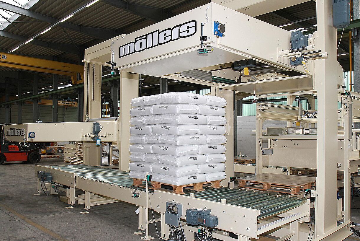 Layer palletizer - PFS - Möllers - low level infeed / bag / for ...