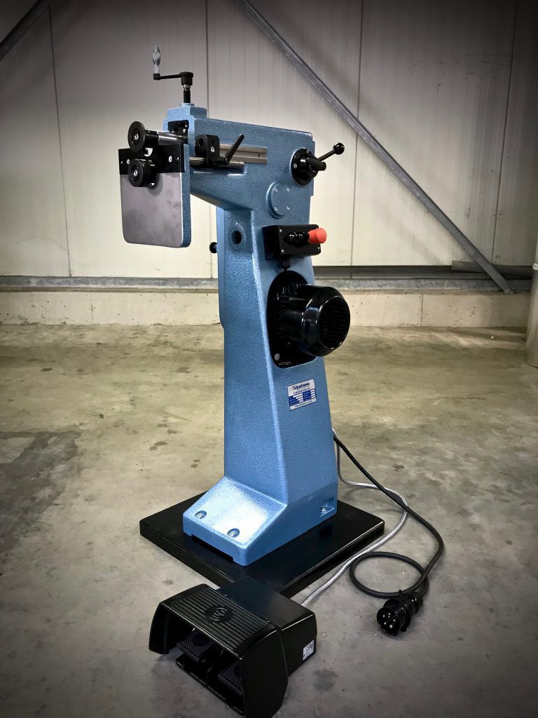 Motorized flanging machine - SMA 56 / SMA 80 - Schwartmanns ...
