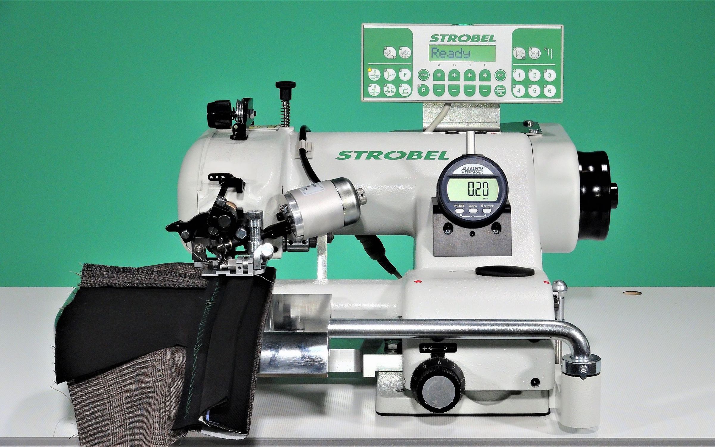 Chain stitch sewing machine - VEB100-3 - Strobel Spezialmaschinen GmbH ...
