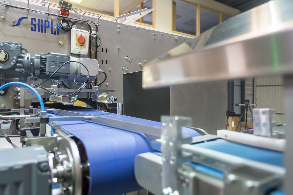 Rotary capping machine - MEDIUM OVERCAPPING MACHINE - Sapli - pressure ...