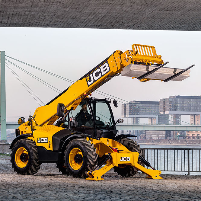 Compact telehandler - 540-170 - JCB - long-reach / manoeuvrable