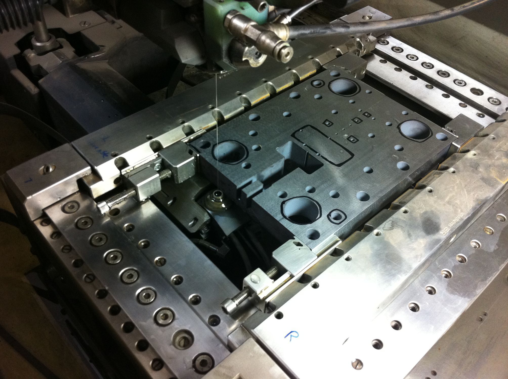 Mold base - Titan Machinery LP