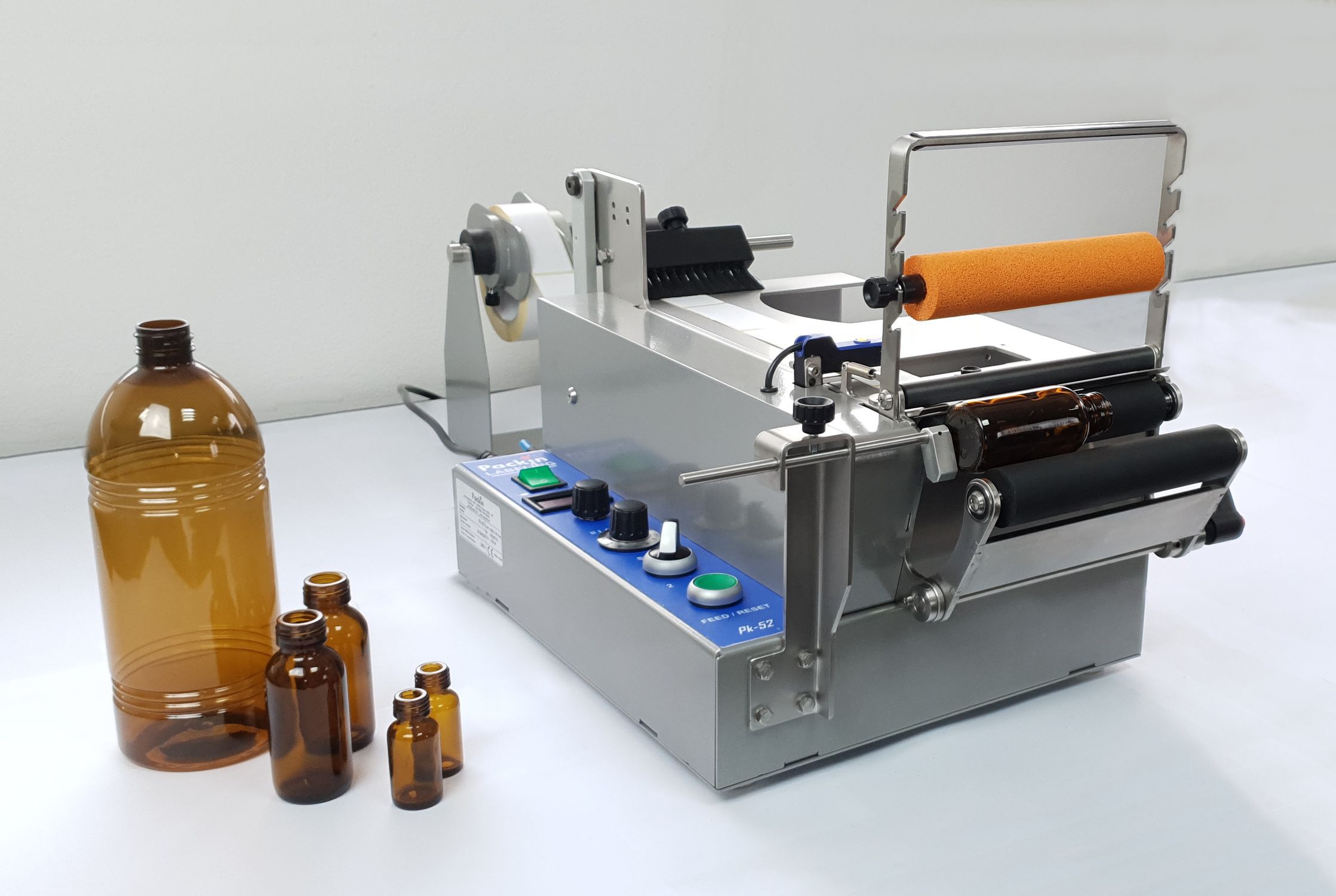 Semi-automatic labelling machine - Pk-52 - Packin.it - for tubes / wrap ...