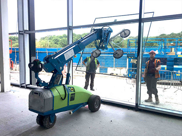 Mini crane with suction cup - Winlet 575 - GMV Handling A/S - mobile ...