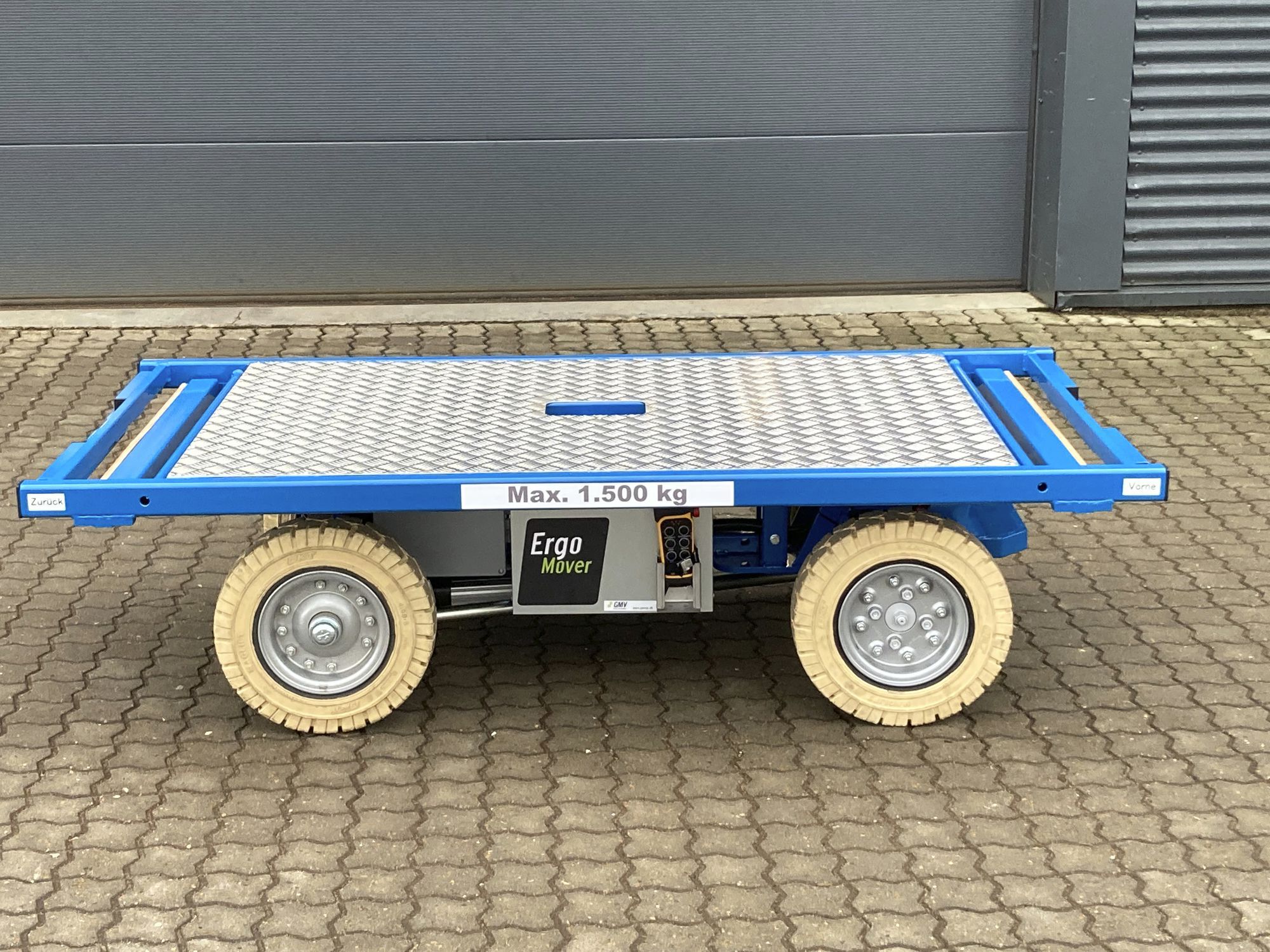 Electric self-propelled trolley - ErgoMover GO XL LOW WIRELESS - GMV ...