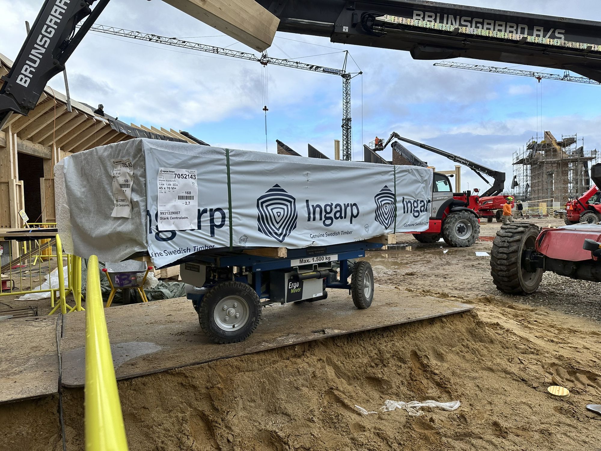 Electric self propelled trolley - ErgoMover Lift+Go 360° WIRELESS - GMV ...